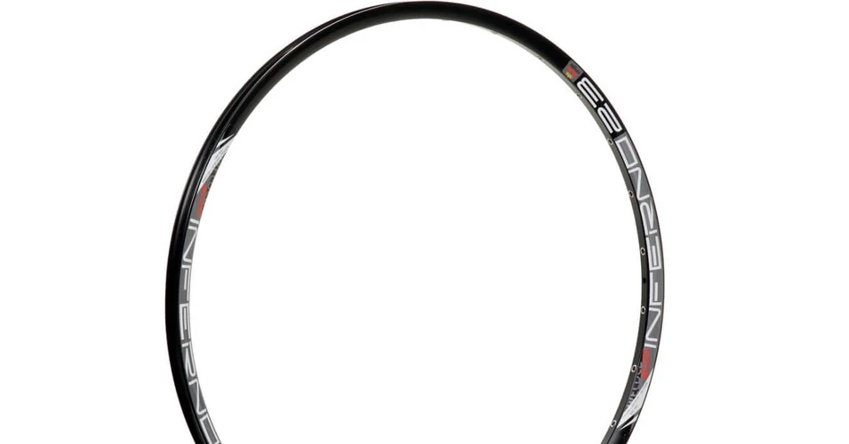 Sun Inferno 23 MTB/trekking felni 28/29 622x23mm 32H tárcsafékes